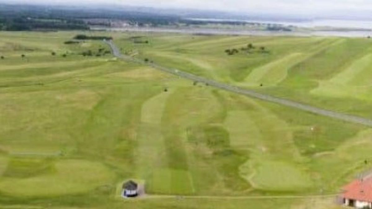 Gullane Golf Club, find a golf holiday in Scotland