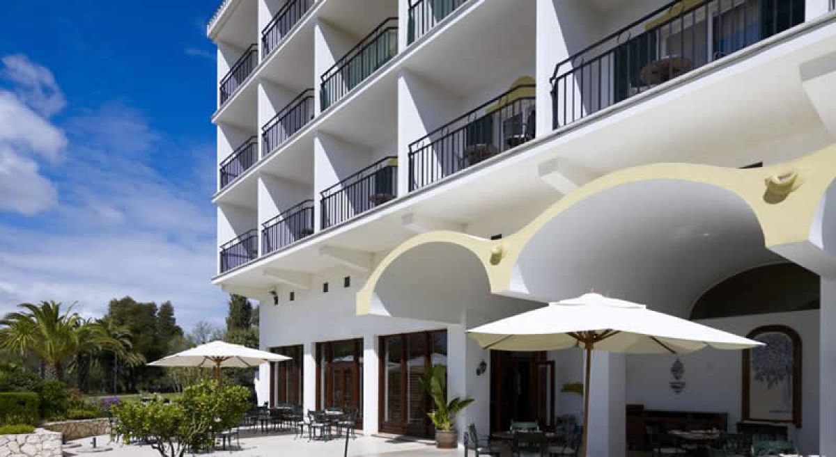 Penina Golf Resort Hotel, plan a golf getaway in Algarve
