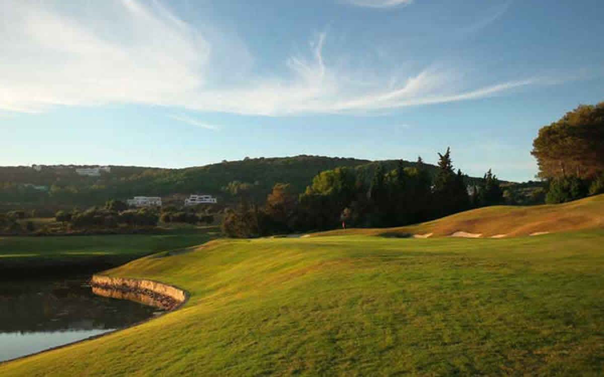 La Reserva Golf Club, plan a golf break in Costa Del Sol